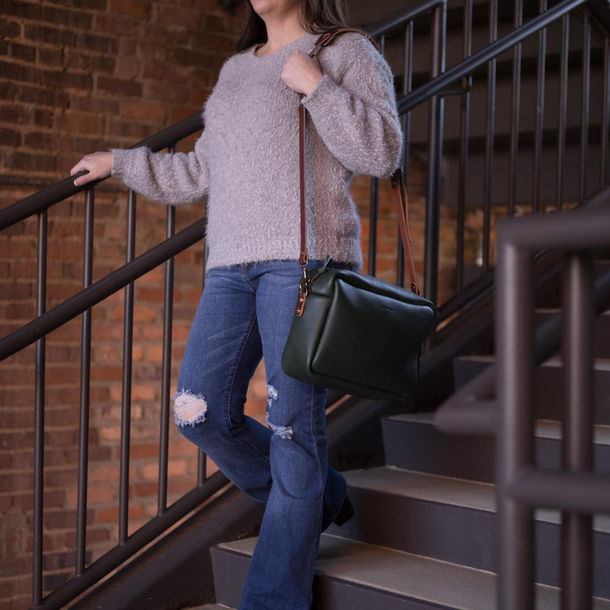 SARAH LEATHER CROSSBODY - LARGE - FOREST GREEN - Go Forth Goods