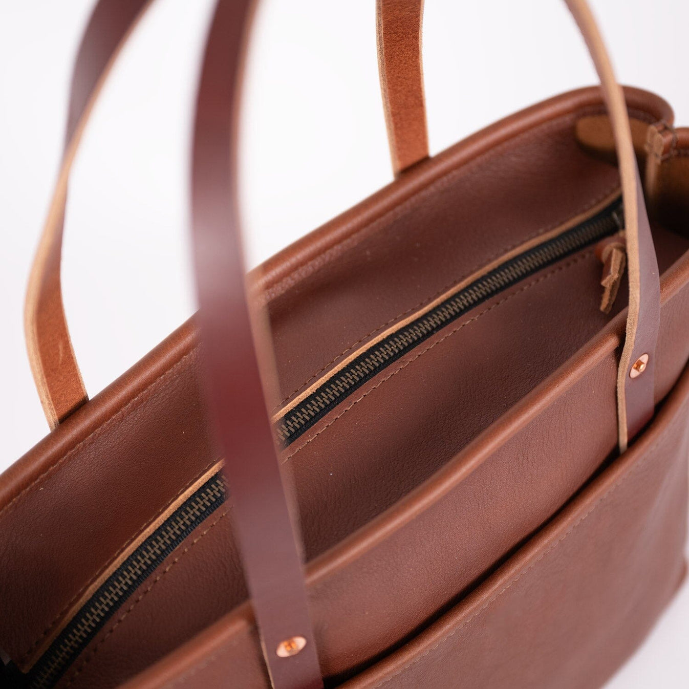 Medium Handmade Slim Leather Tote Bag | The Avery Tote Slim Medium | Go ...